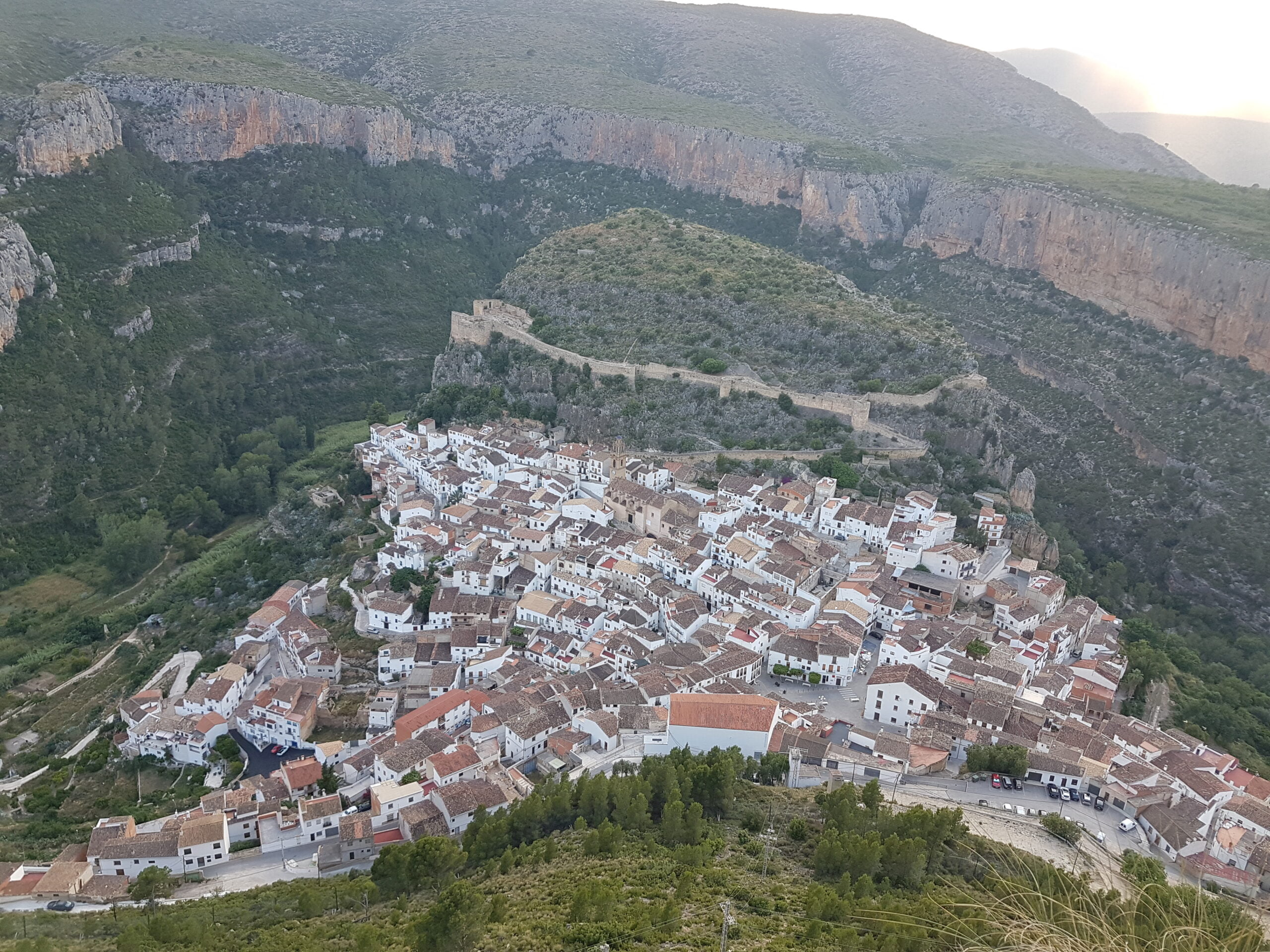 Chulilla, cómo llegar y qué hacer en este pueblo